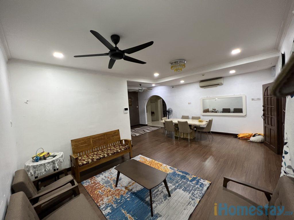 Cinta Homestay Pool Manjung - iHomestay.my