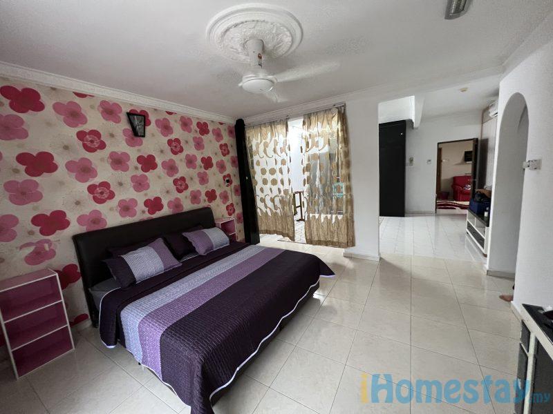 Cinta Homestay Pool Manjung - iHomestay.my